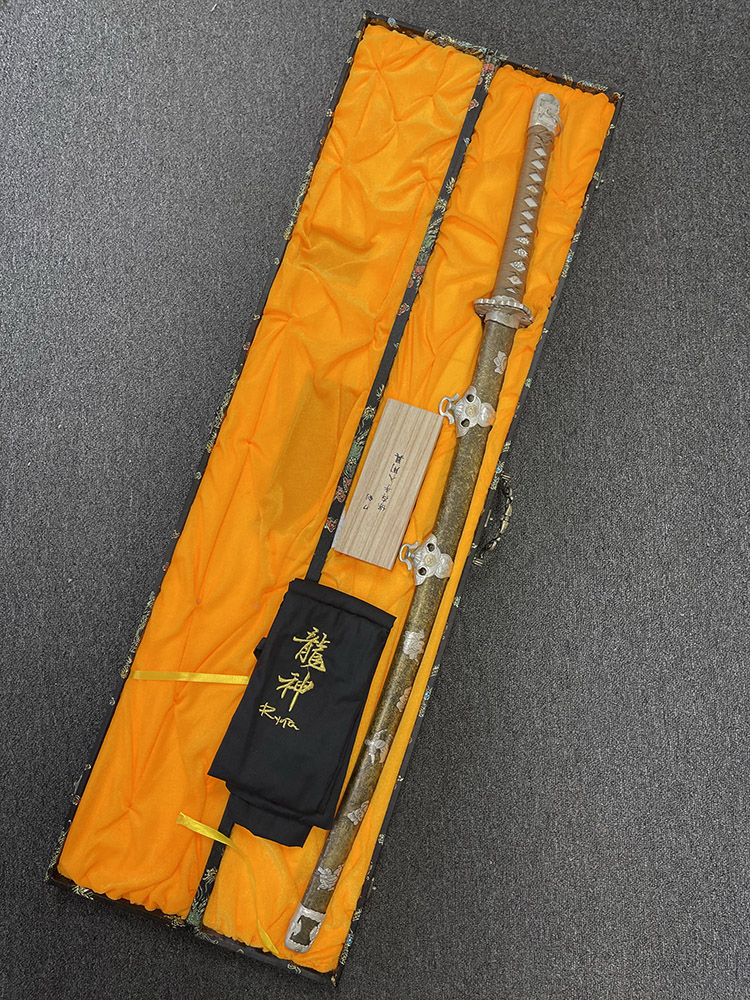 Ryujin 1060 Carbon Steel Daimyo's Tachi Sword